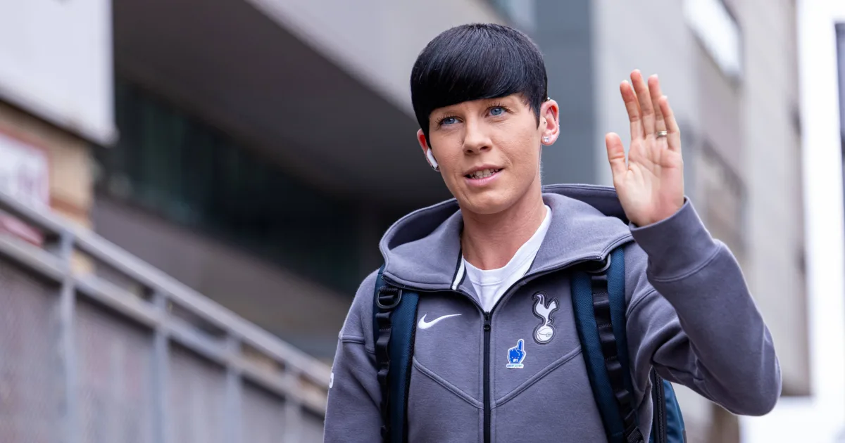 Tottenham's longest-serving player leaves the club News | Queenballers